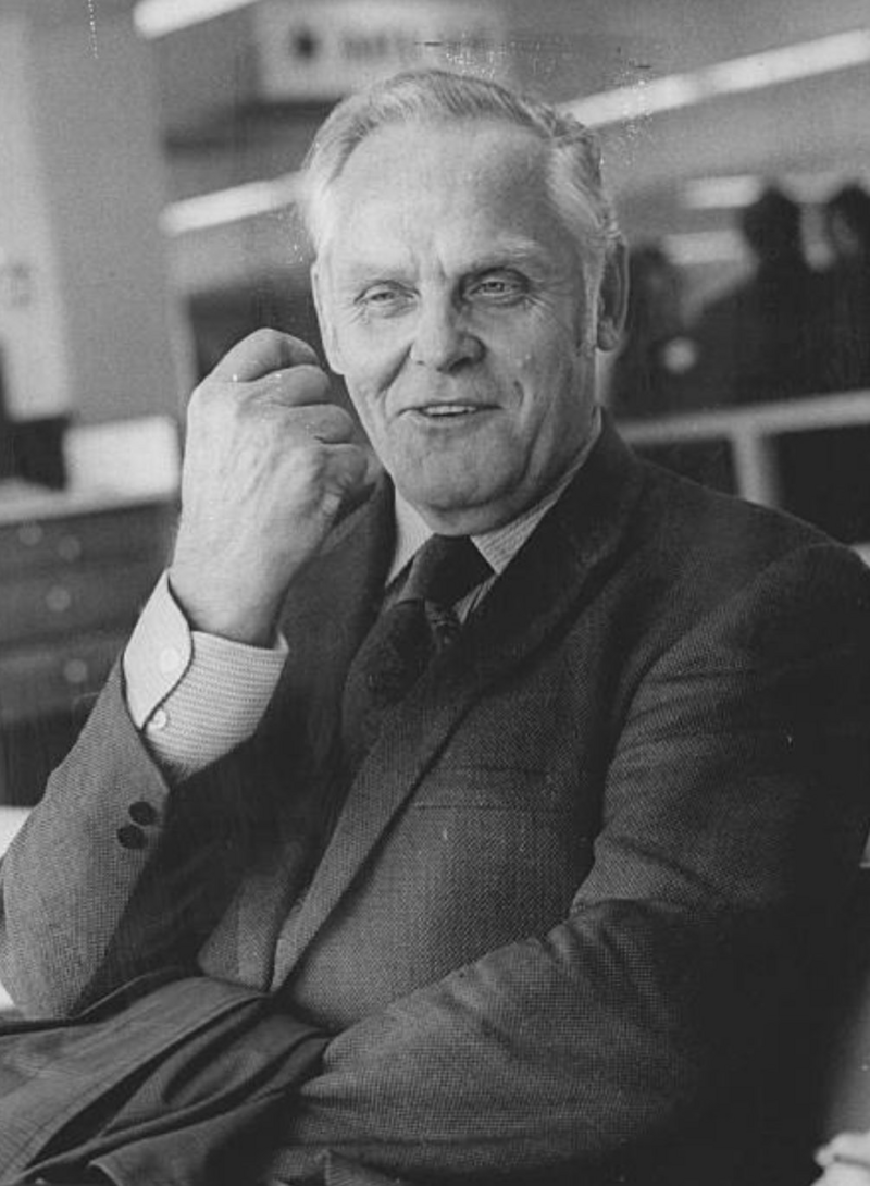 Gus Hall - ProleWiki